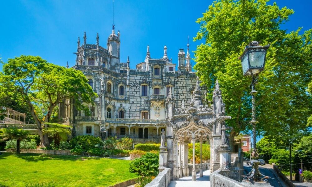 Visit Quinta da Regaleira / Sintra - The Lisbon Guide - Updated for 2025