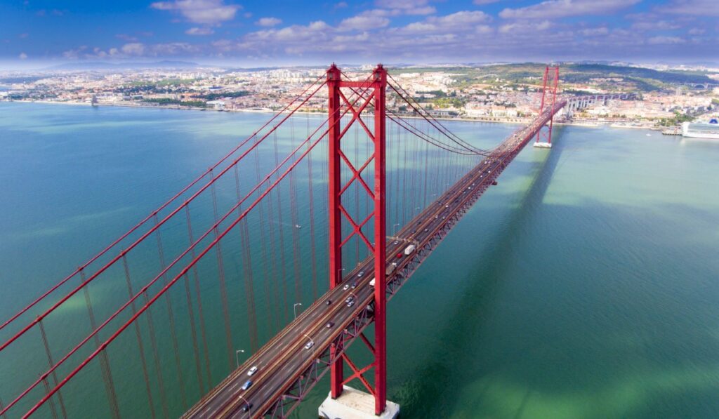 Exploring the Historic 25th April Bridge in Lisbon - The Lisbon Guide ...