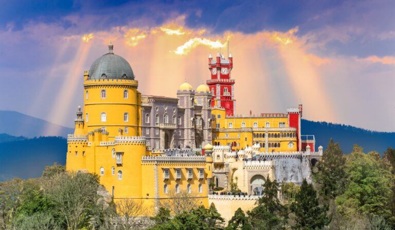 5 Most Famous Royal Palaces to Visit in Portugal - The Lisbon Guide ...