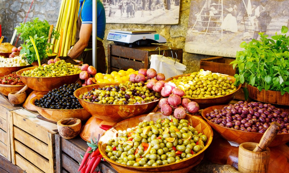 A Taste of Tradition: Portugal's Olive Oil Legacy - The Lisbon Guide ...