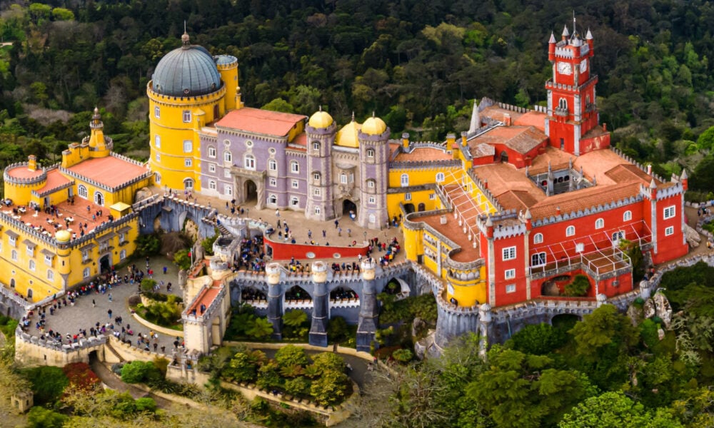 7 Most Beautiful Castles Near Lisbon - The Lisbon Guide - Updated for 2026